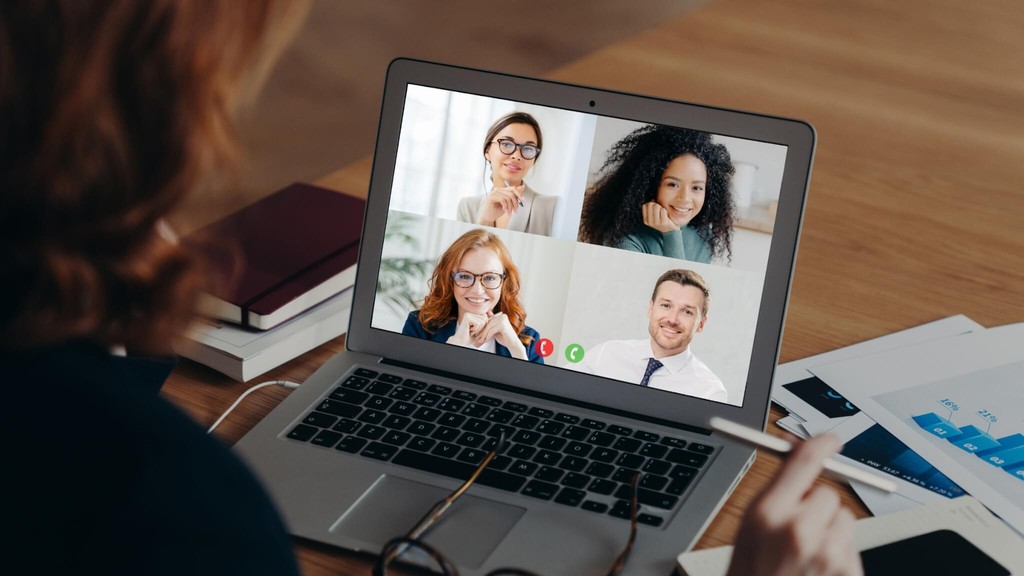 Top 7 Meeting Bots: Tools and Benefits | Fellow.app