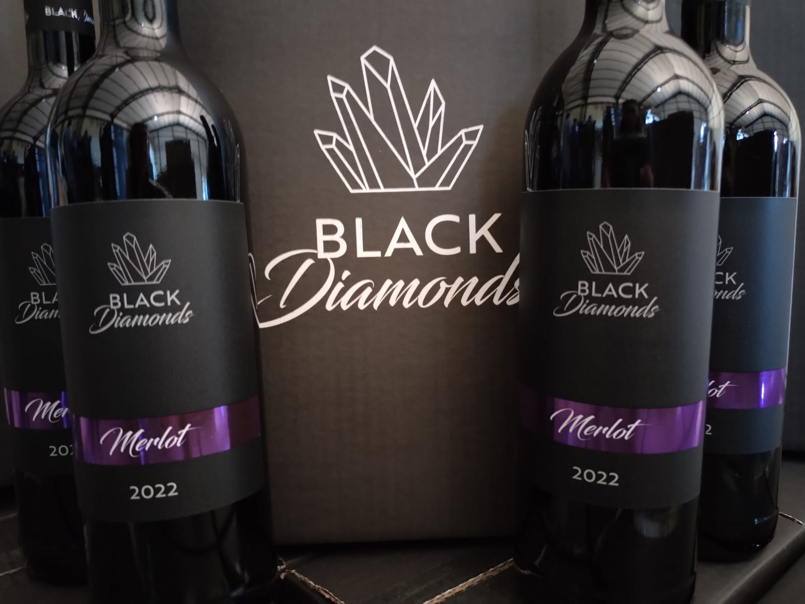 Black Diamonds Wine