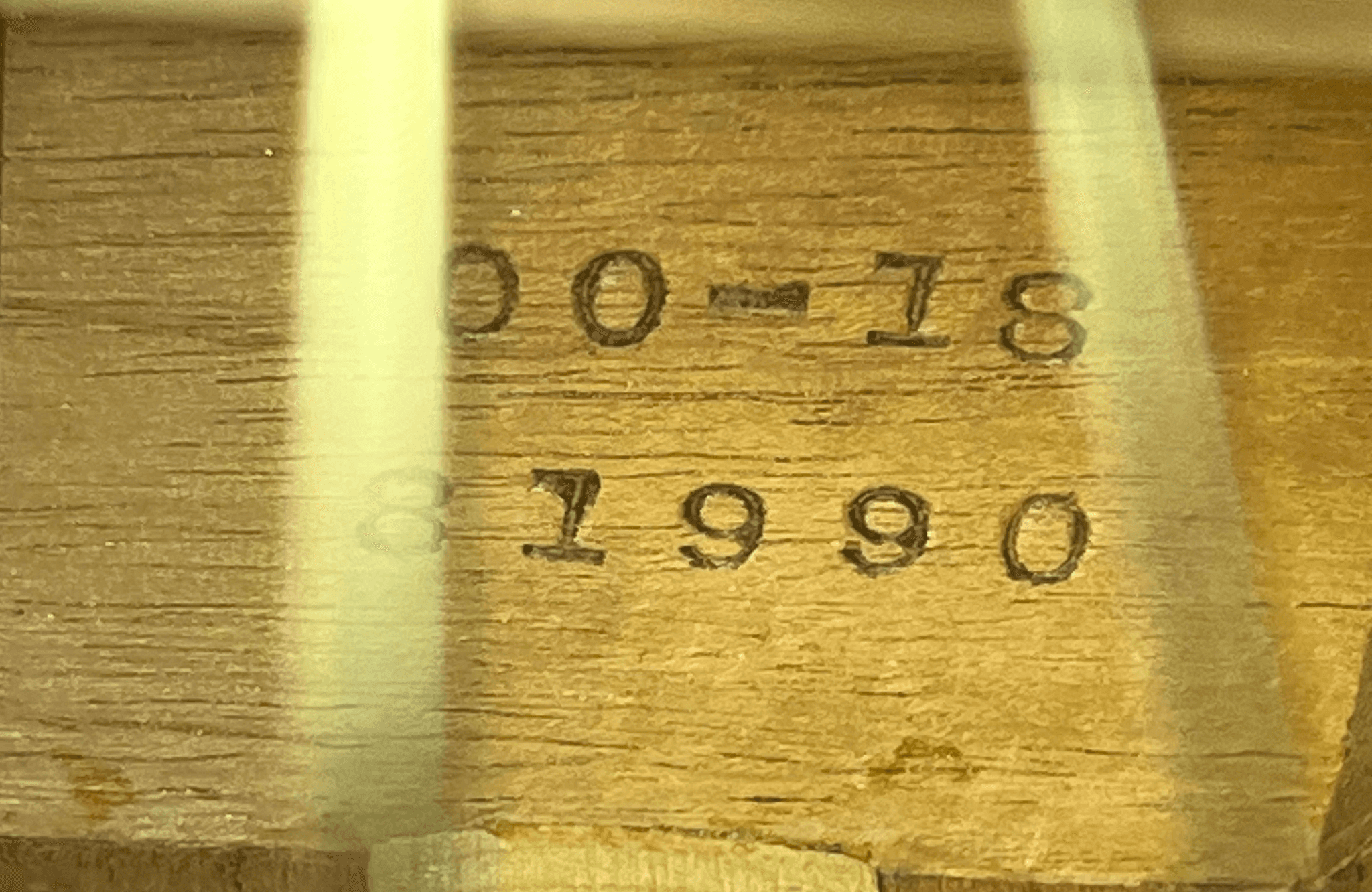 Guitar Serial Number Lookup | Find Your Guitar's Age & Value