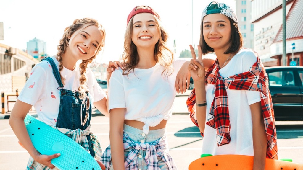 Teenage Fashion Trends 2025-2026: Trending Tool Insights