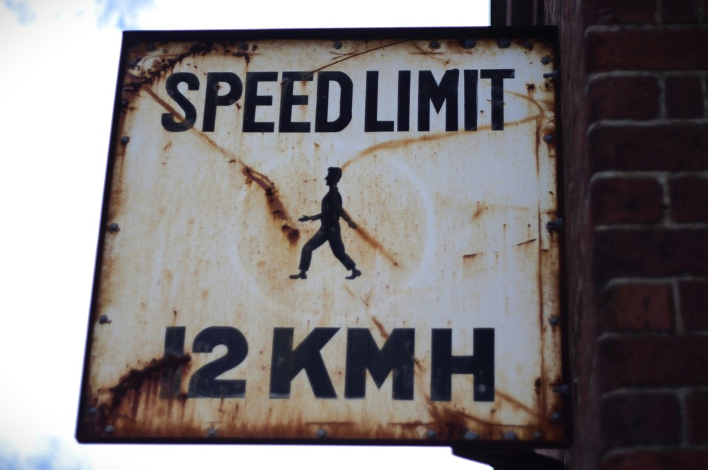 Understanding LinkedIn's Connection Request Limits - Kondo