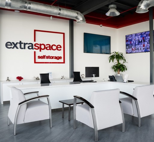 Business and Commercial Storage in Dubai | Extra Space Warehouses