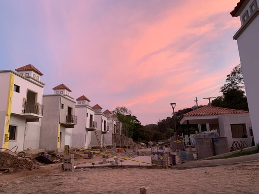 Treviso Townhouses: Proyecto Residencial en Nuevo Cuscatlán | RV Ingenieros Constructores