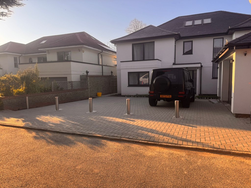 Is It Illegal to Park on Someone's Driveway?
