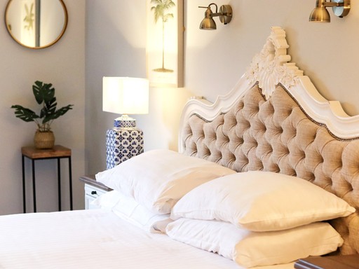 The Priory Hotel & Restaurant: Caerleon Hotel | Caerleon Restaurant