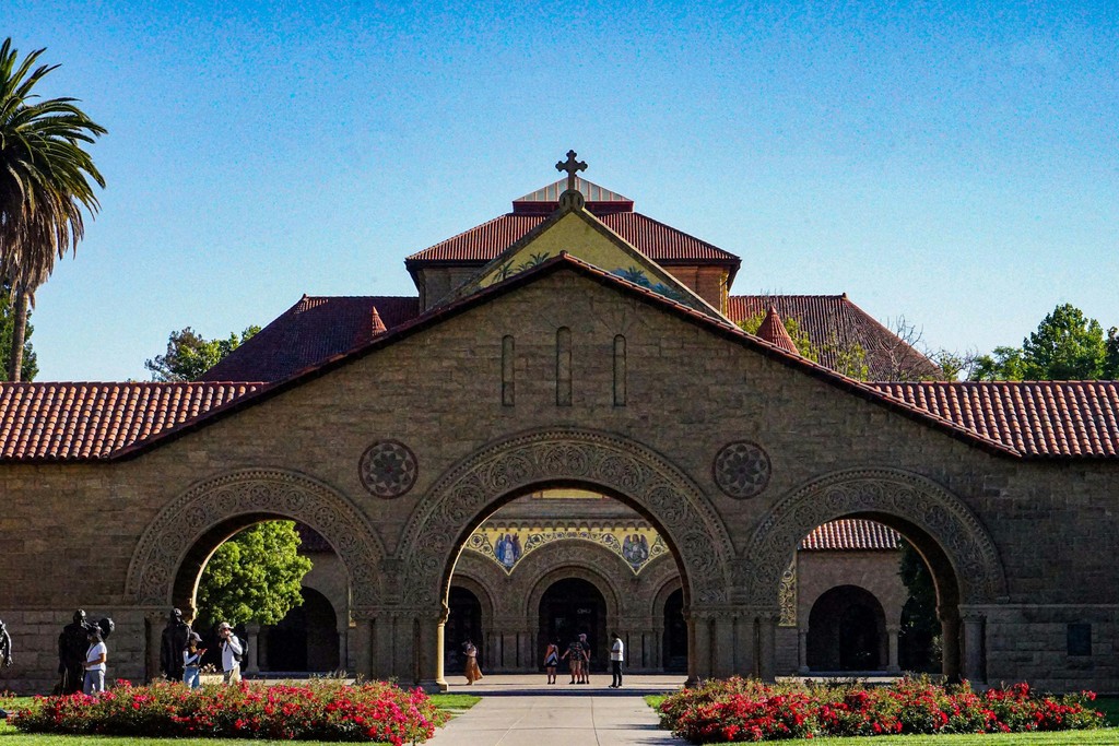 Stanford Essays 2025–26: Complete Momentum Guide (with examples ...