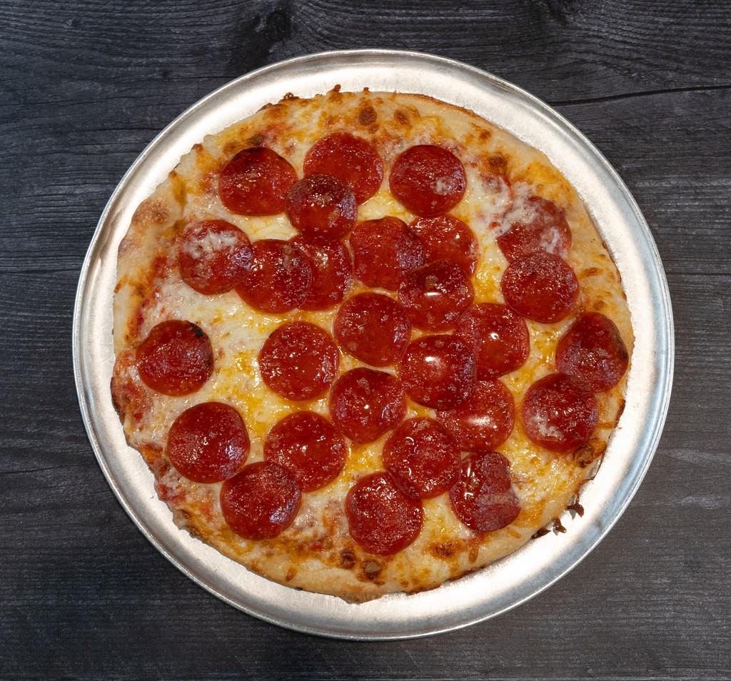 Mama Mia Pizza - Family Owned Since 1976