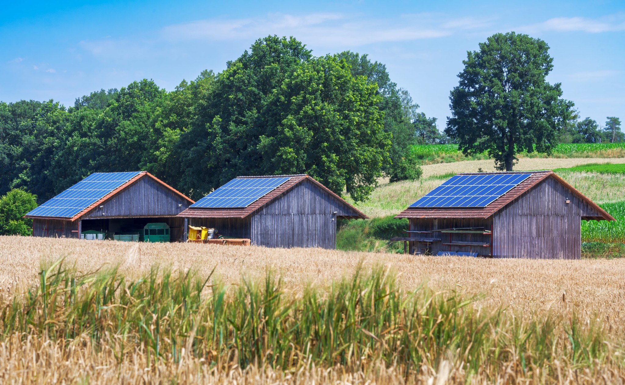 Single-phase or three-phase photovoltaics: complete guide to choosing ...