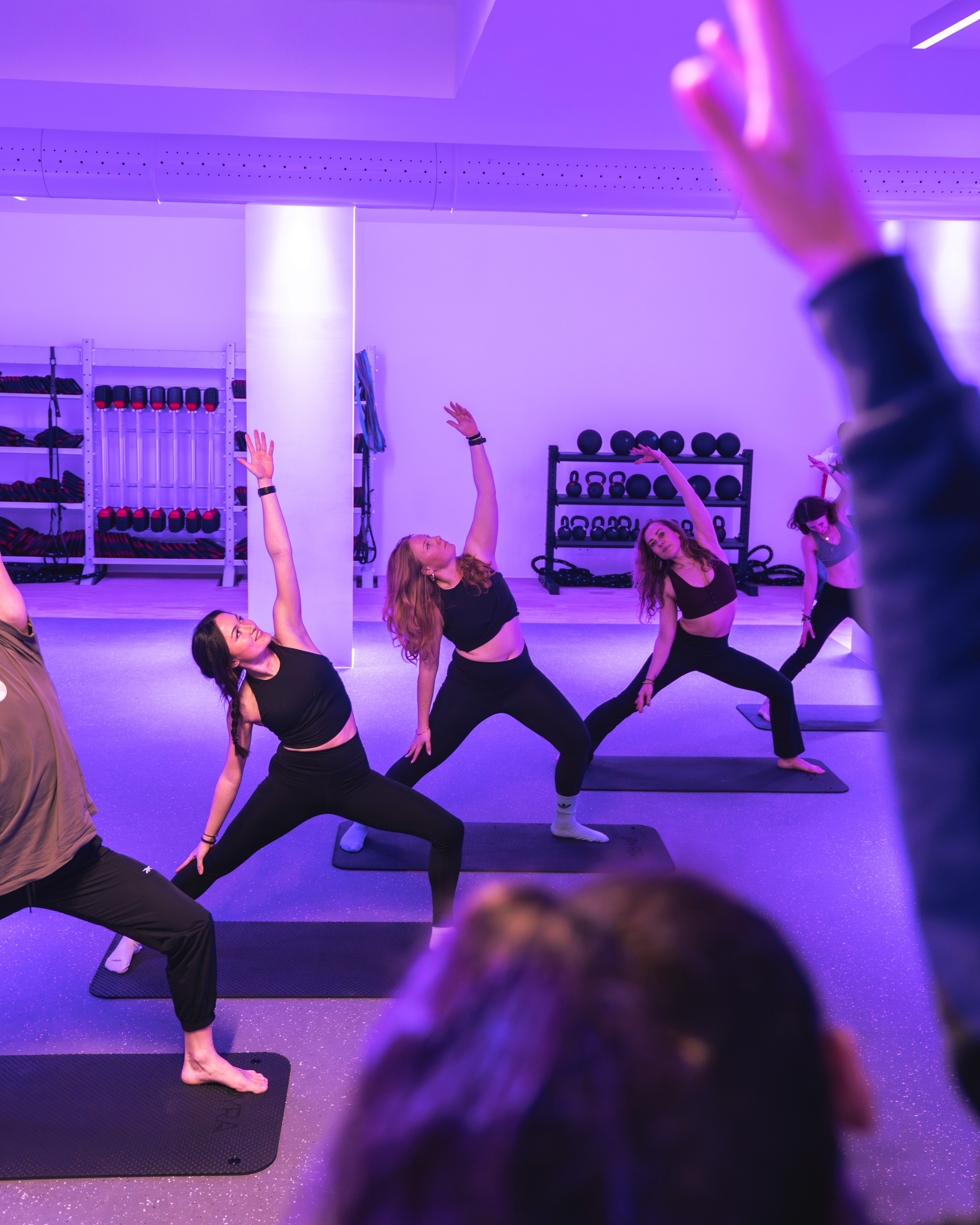 PYRA ｜Studio fitness, Pilates, yoga & Reformer à Paris