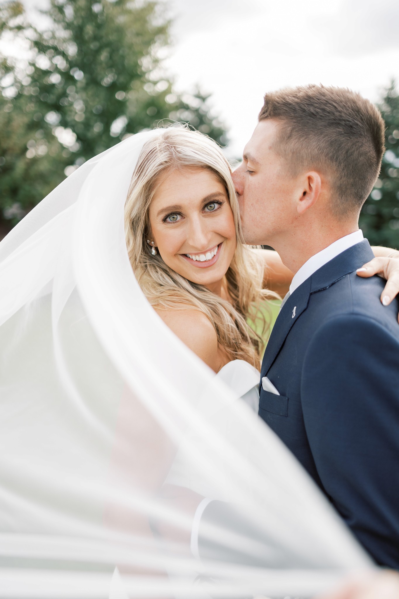 Effie's Bridal Trunk - Minnesota Bridal Salon