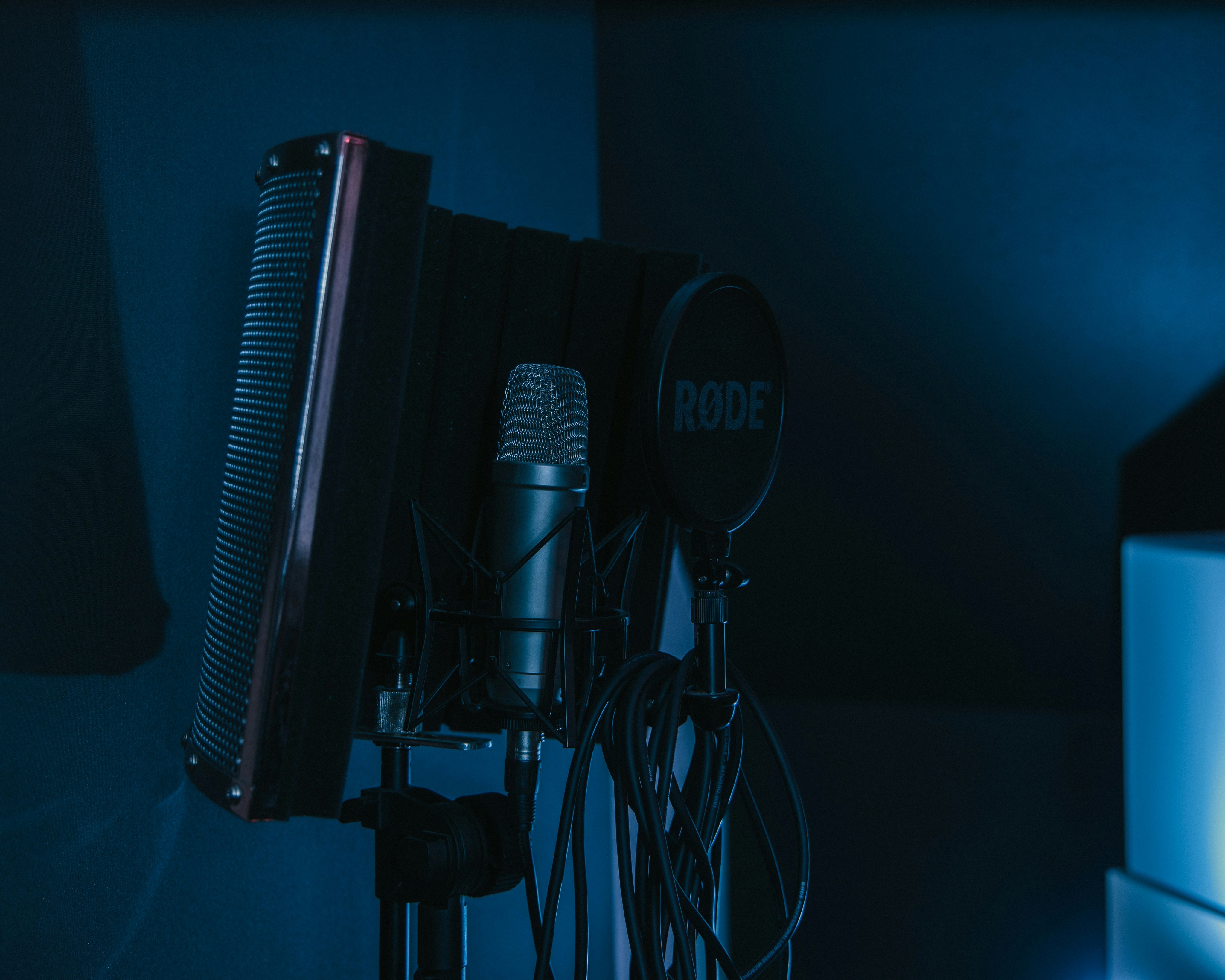 Best Free AI Voice Generator: Top Tools for Realistic AI Voices ...