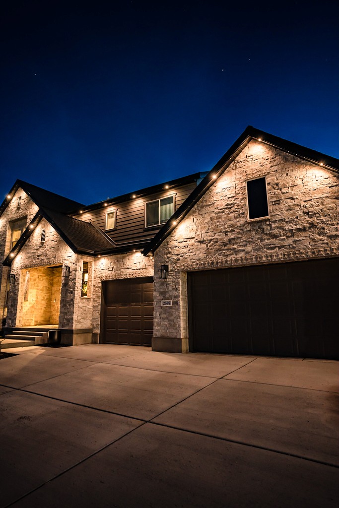 The Benefits of Adding Roof Lighting to Your Home | JellyFish Lighting ...