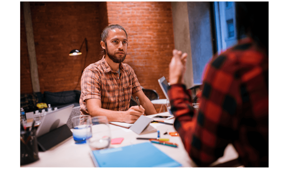 How to Manage Underperforming Employees and Turn Things Around Like a Pro