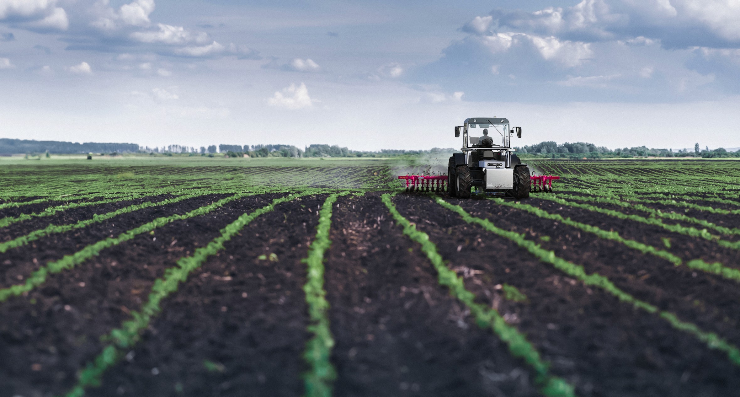 ONOX - Electric Tractor With Swappable Batteries