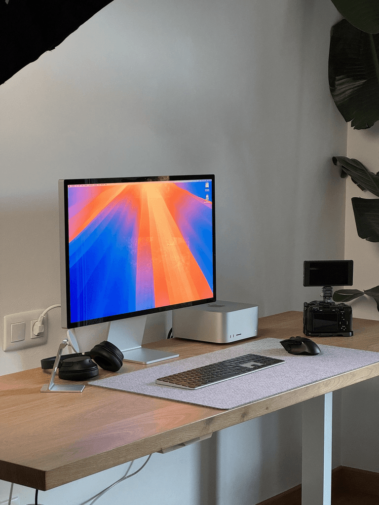 Dead Simple Desks | Minimal desk setup inspiration
