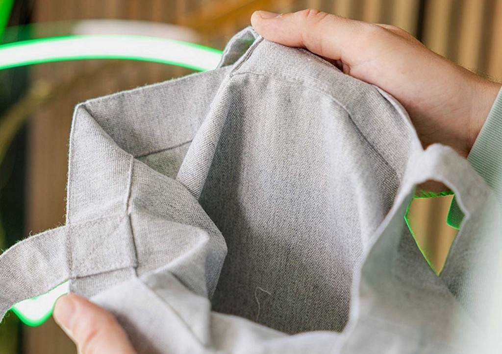 Top 40 Merch Ideas For Conferences, Events & Giveaways