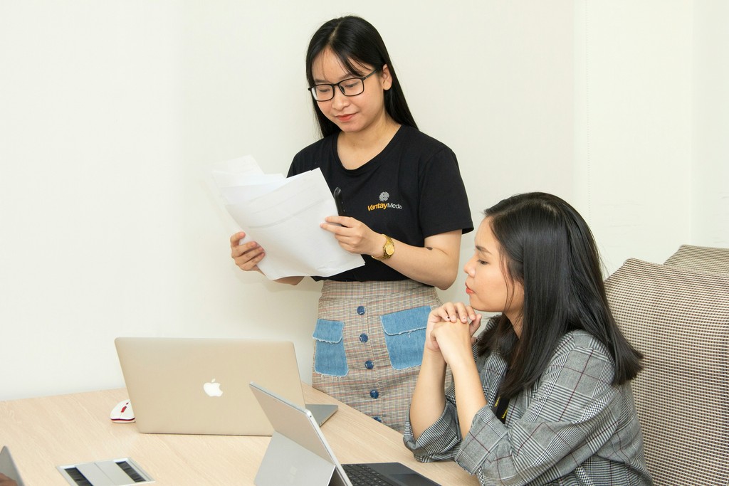 College Research Paper Format + Tips for Writing — Otio Blog