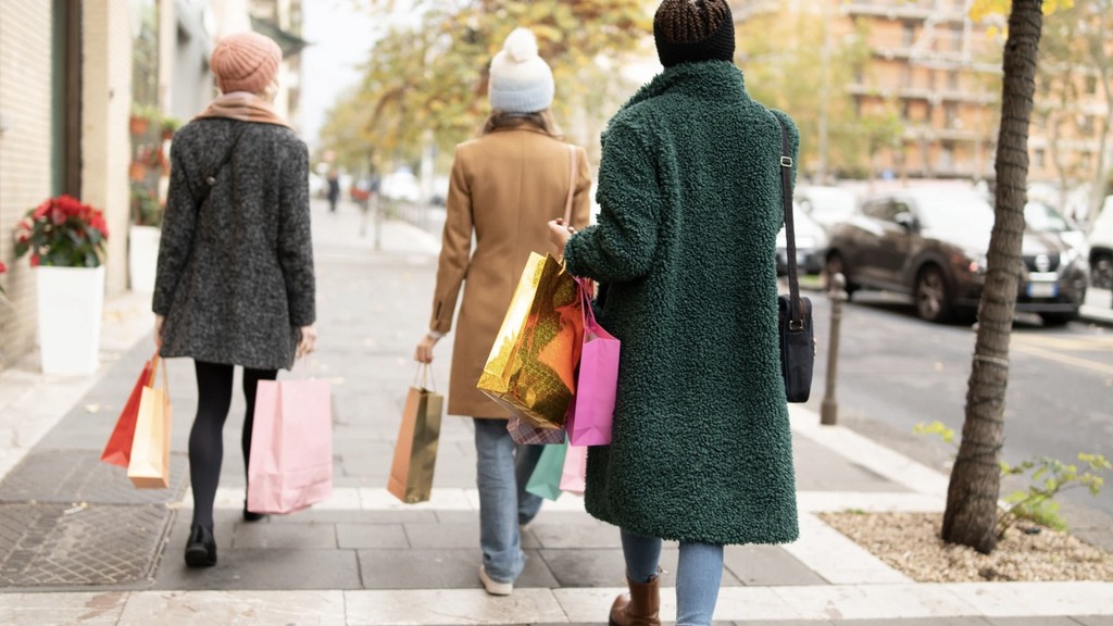 What are Footfall Counters and how do they work? | Comprehensive Guide