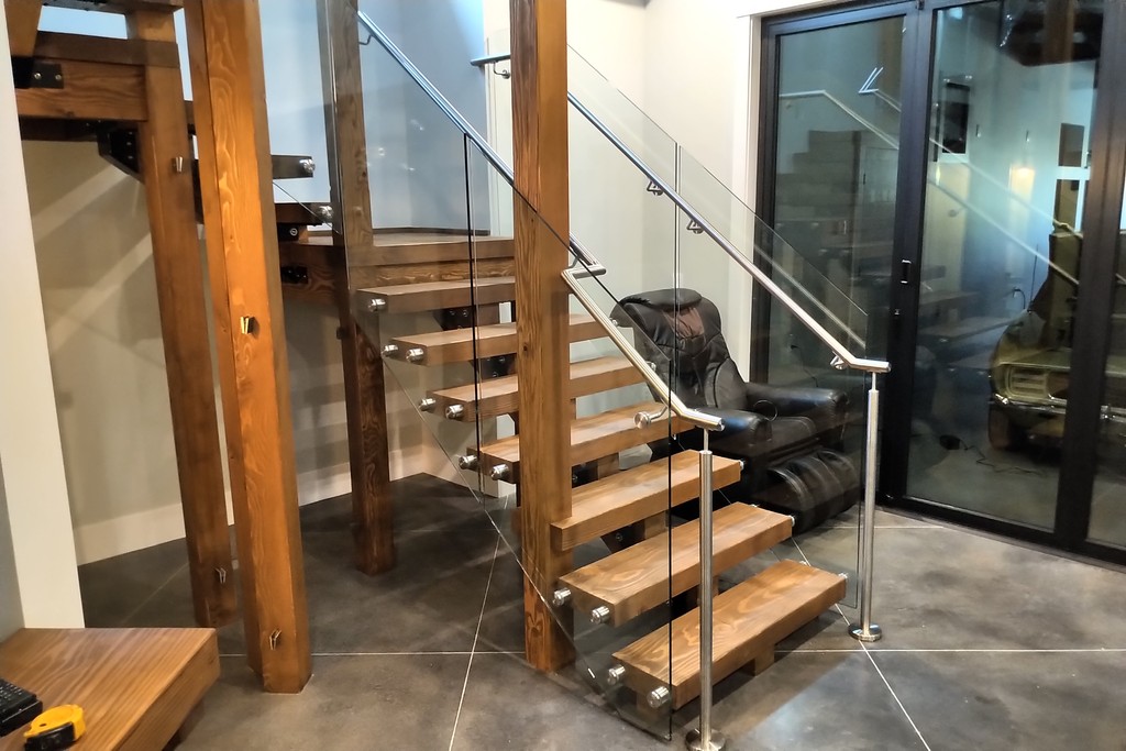 BC Building Code Requirements for Glass Railings | Tenmar - Tenmar