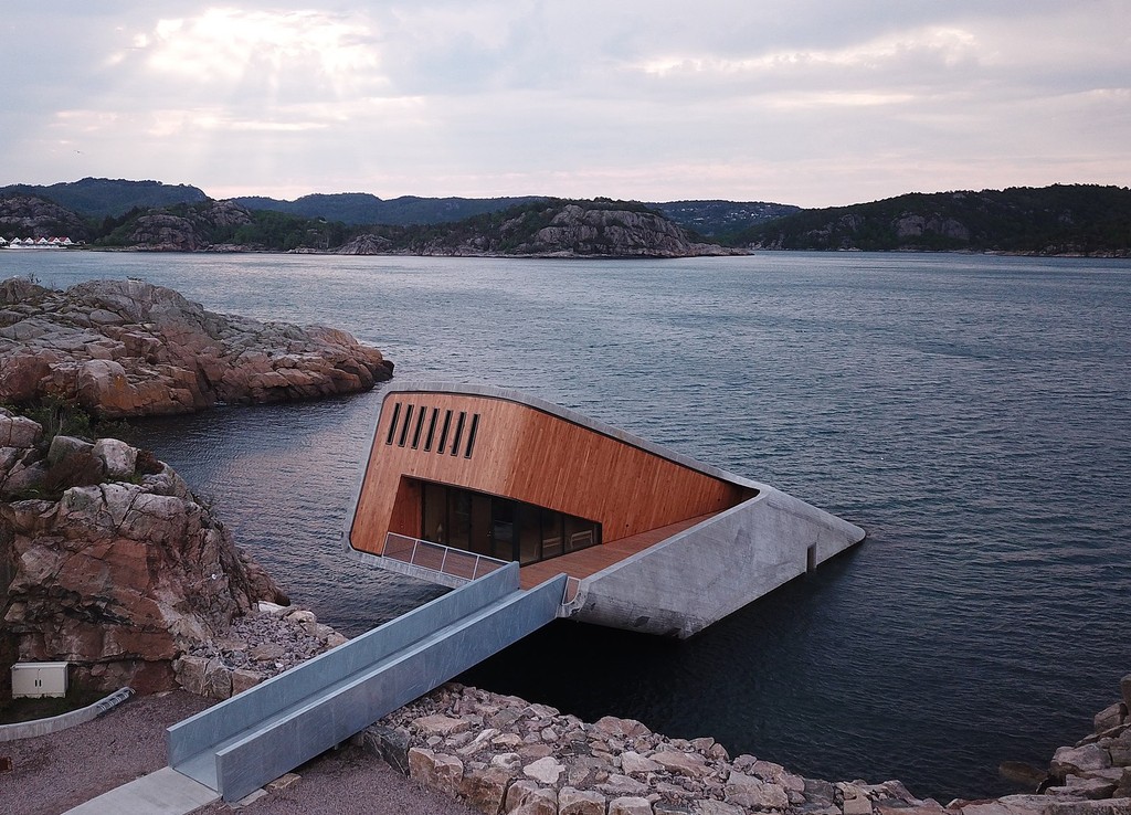 Rising to the Challenge: How Floating and Submerged Architecture Will ...