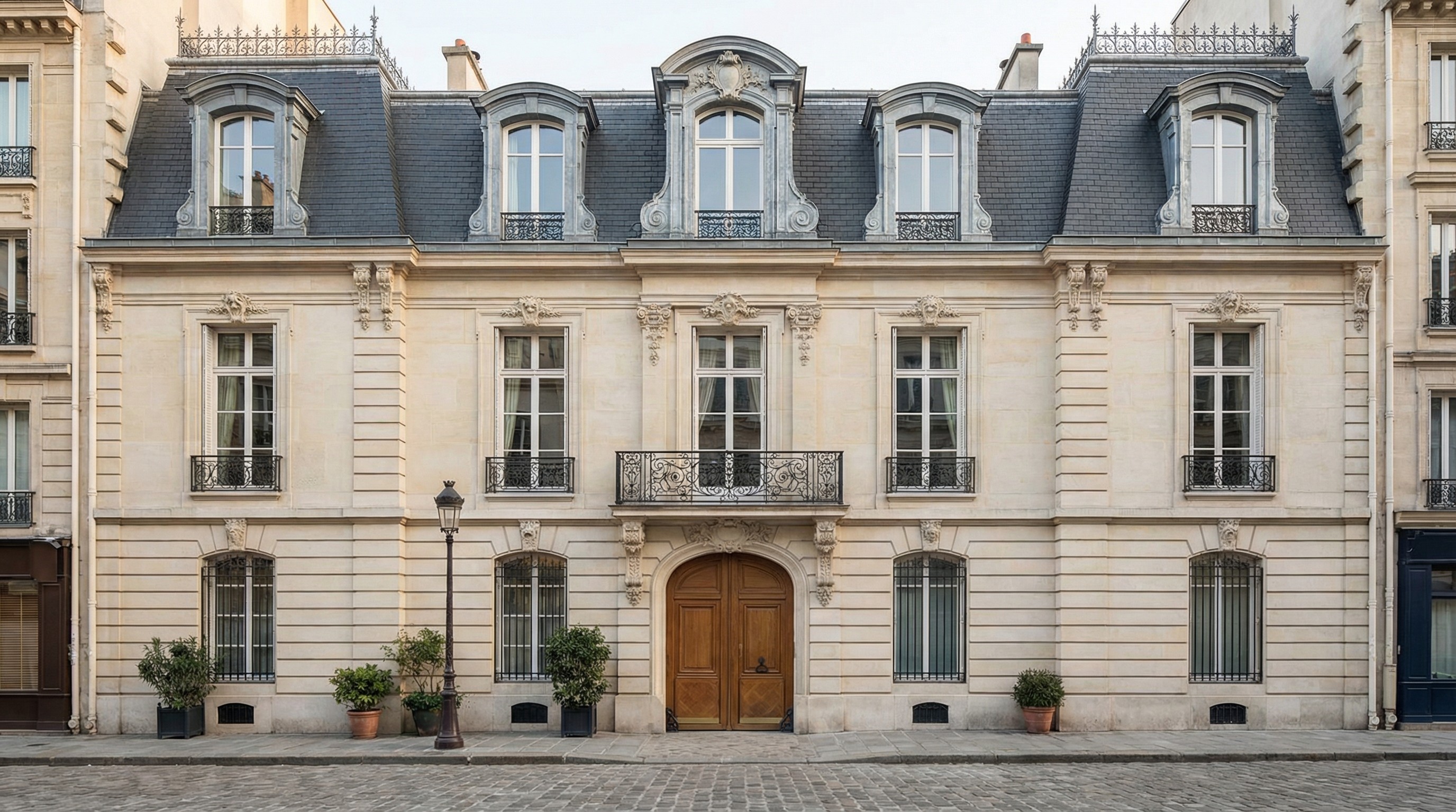 What Is a Mansard Roof? Definition, Styles and Benefits