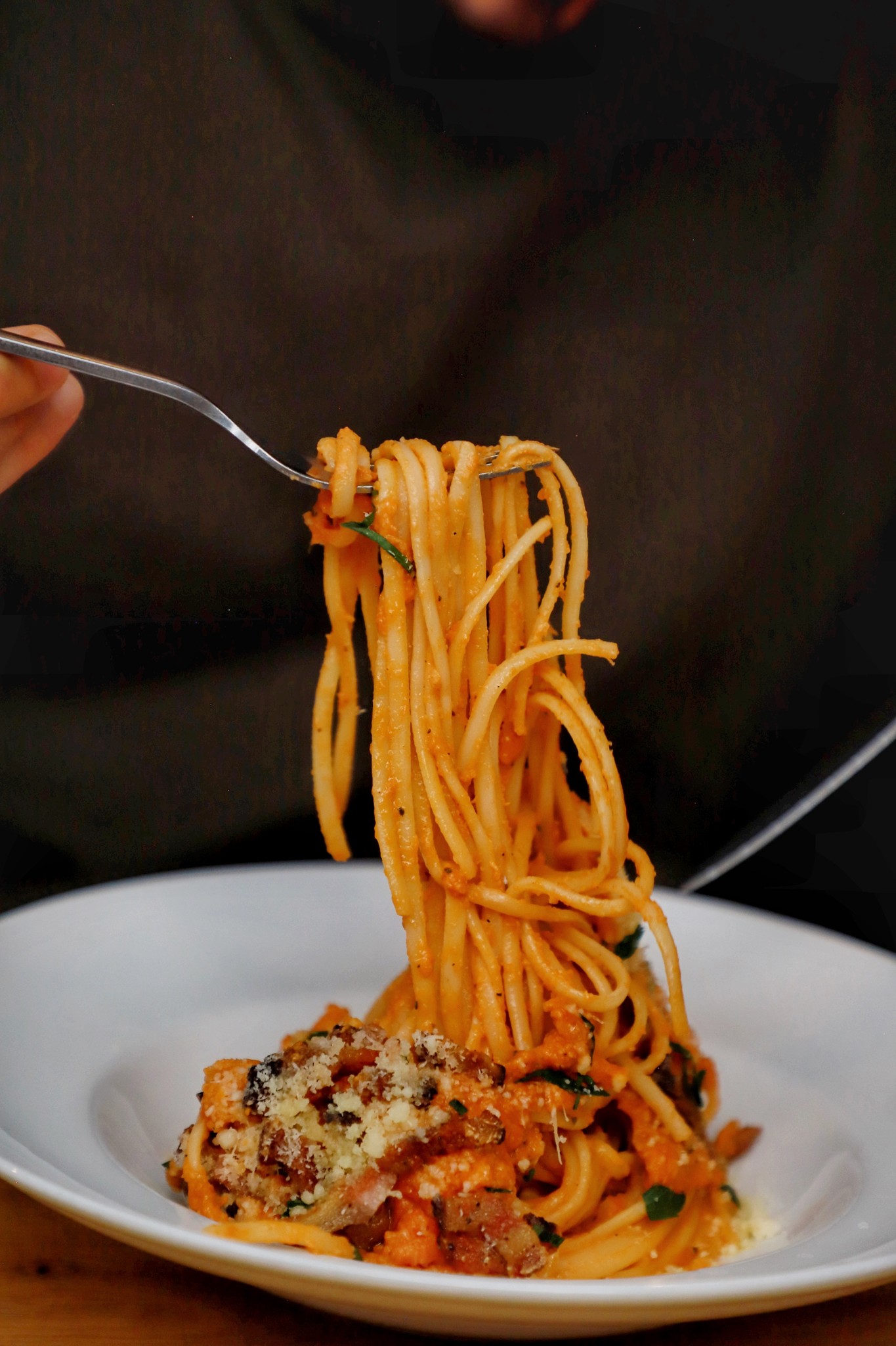La Lupa – Restaurant italien & bar à vin à Paris 9