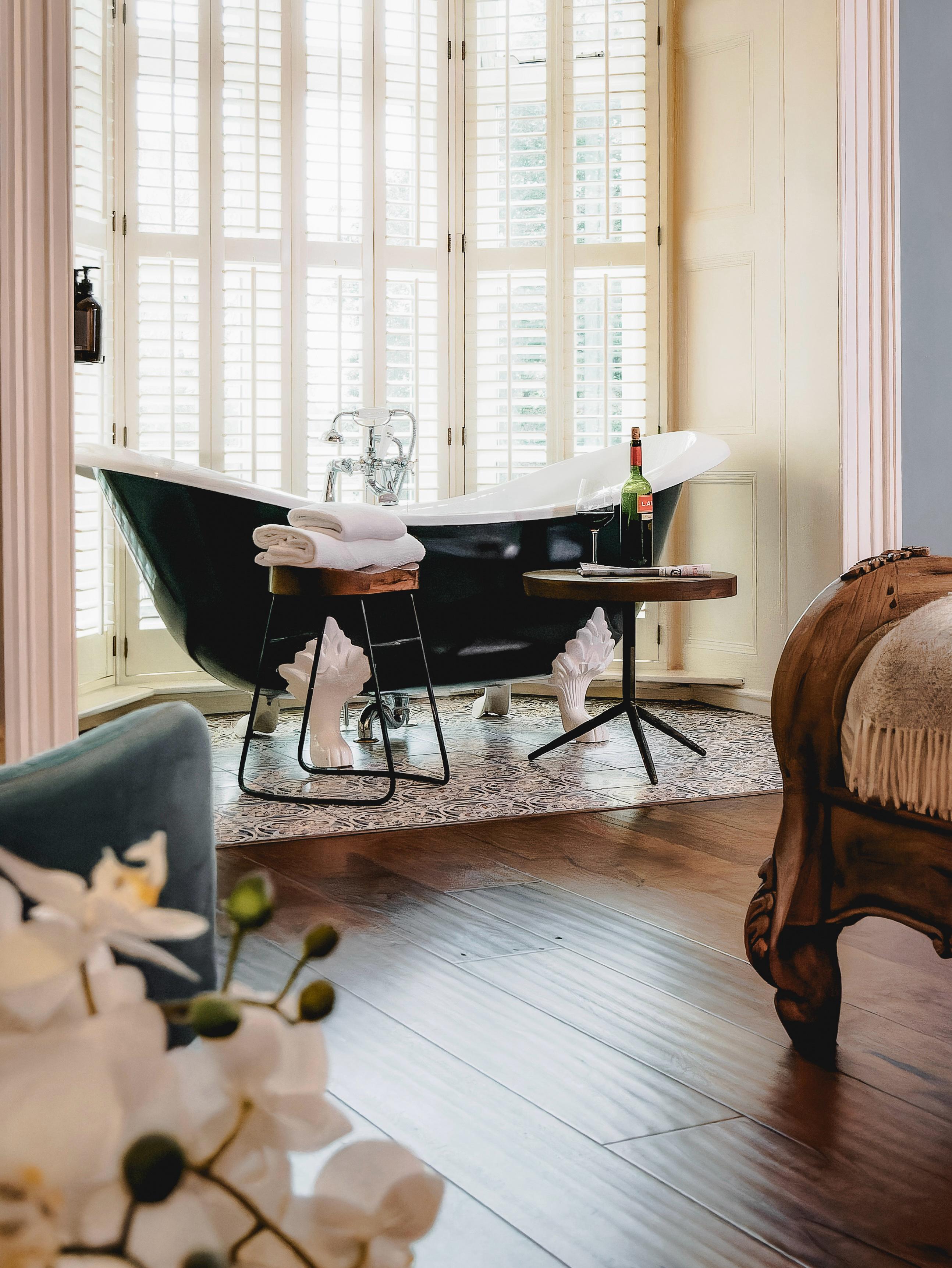 The Priory Hotel & Restaurant: Caerleon Hotel | Caerleon Restaurant