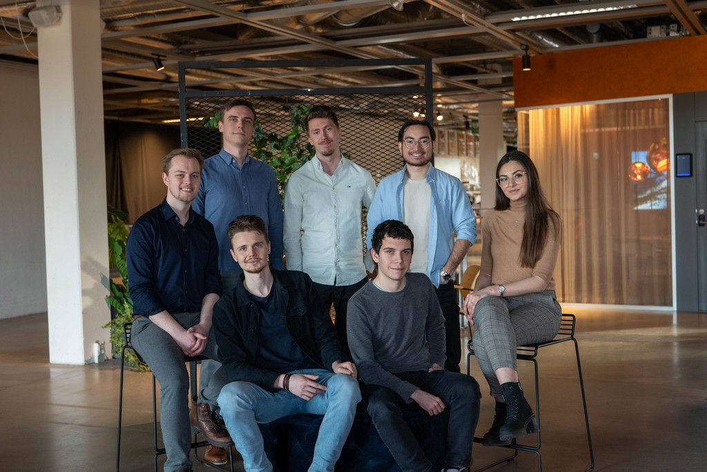 VISS.AI – Swedish Startup Reveals World's First AI Office Worker