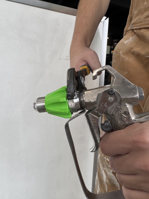 Fan Pivot | Effortless Spraying Solutions