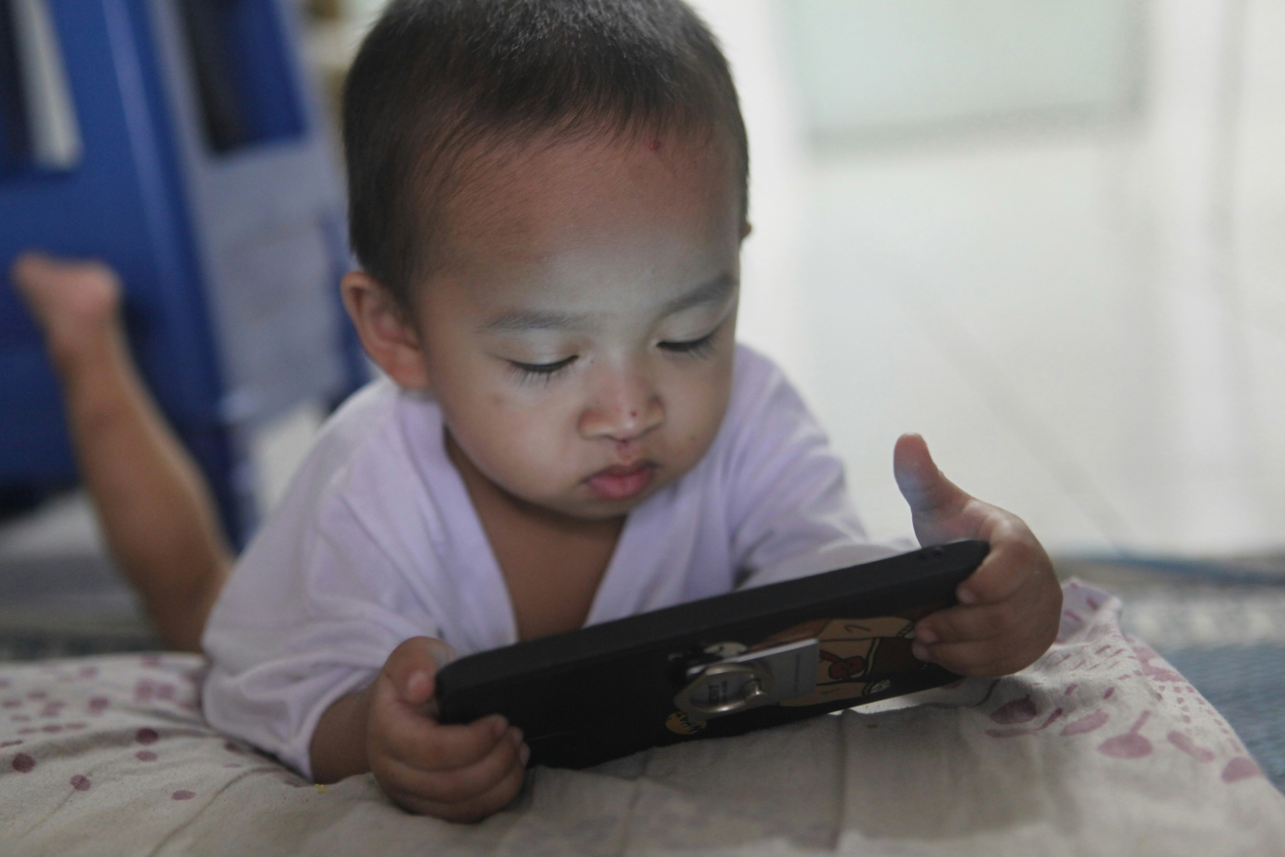Screen Time vs Real-World Play Why Parents Resort to this and Practical ...