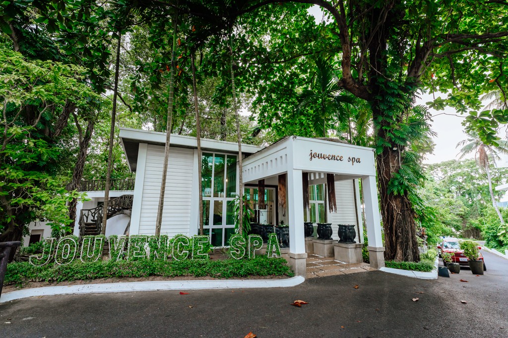 Independence Hotel by Dara